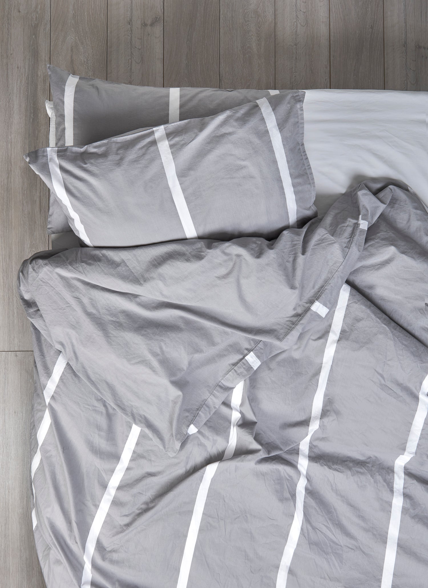 Reversible Thick Striped Bedding Set – Livvy B